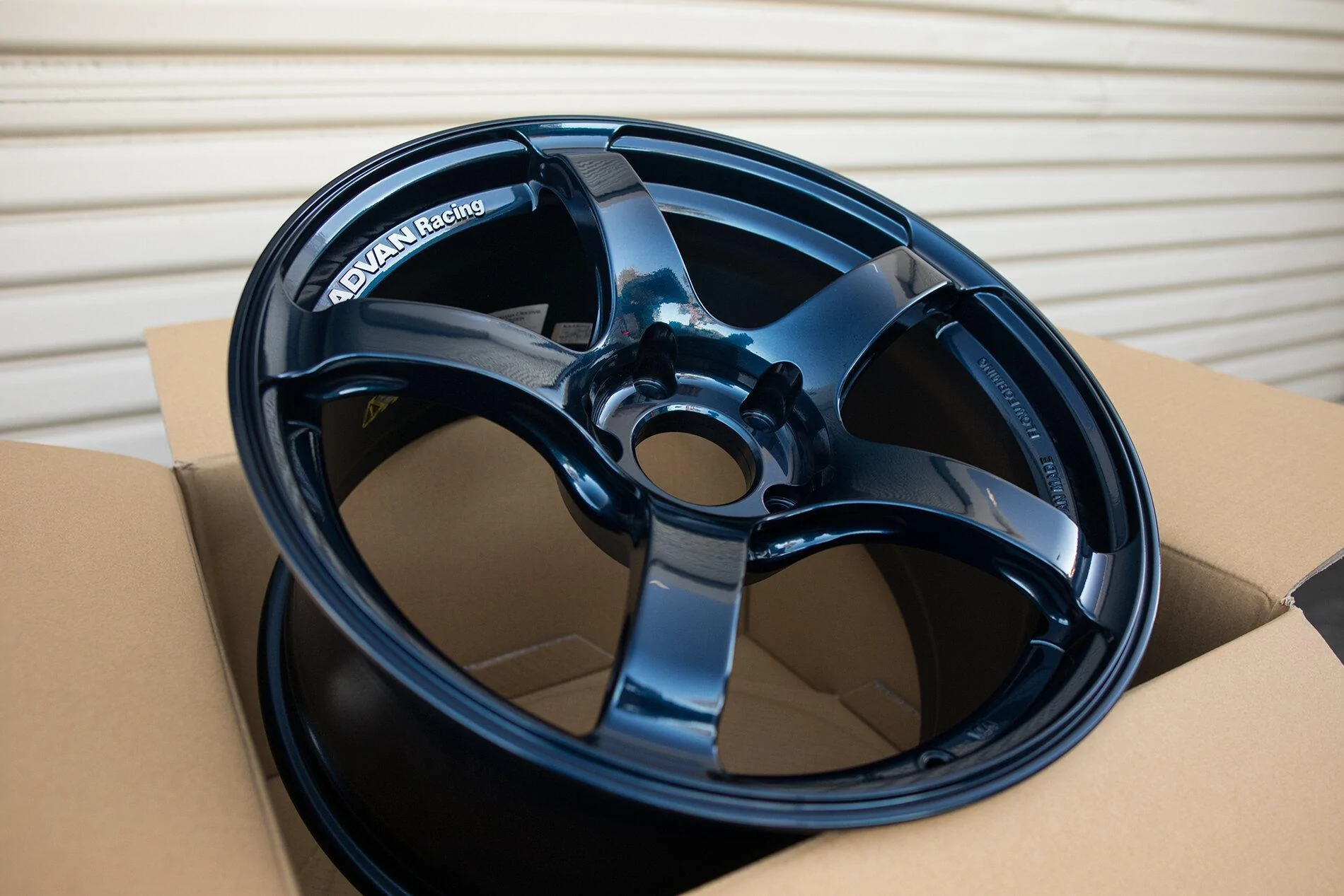 ADVAN TC4 18X9.5 +38 5X120 RACING INDIGO BLUE | 2016+ Honda Civic Forum ...