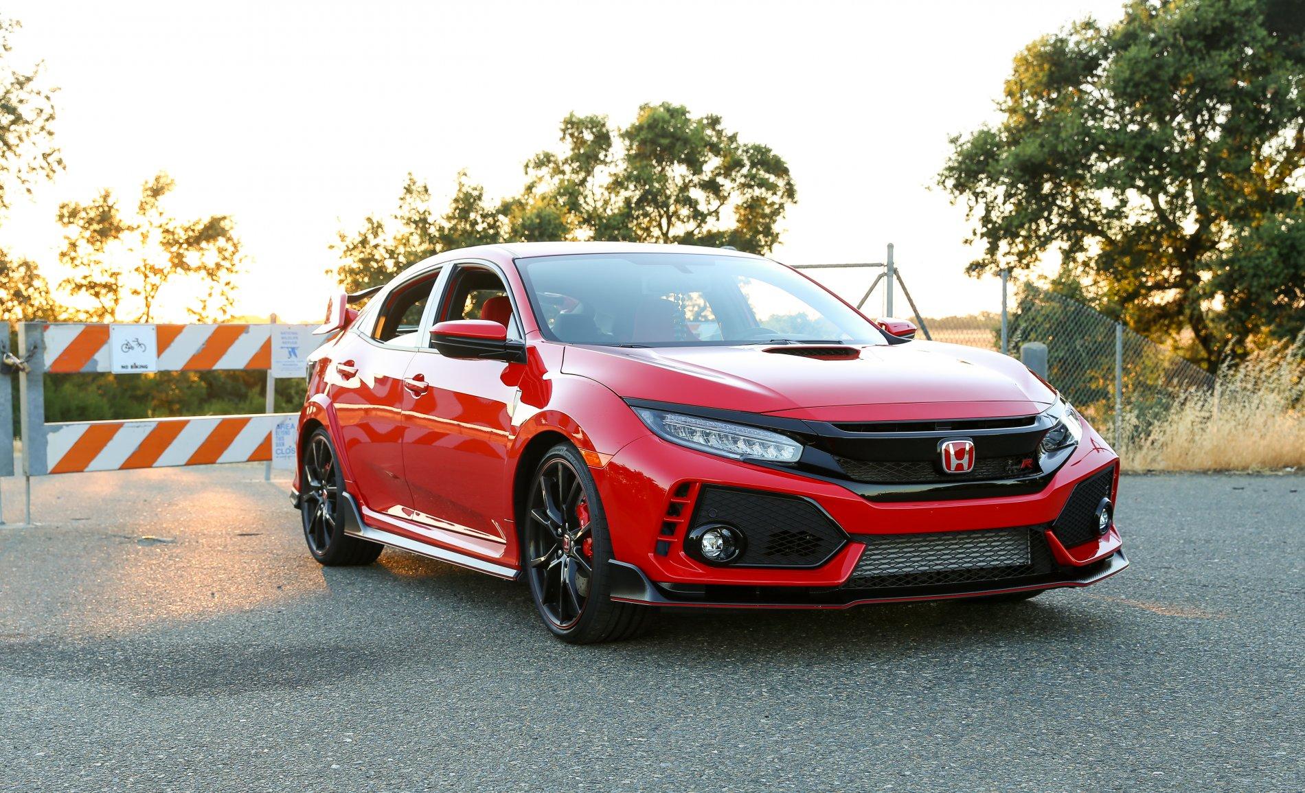 Official Rallye Red Type R Picture Thread | 2016+ Honda Civic Forum ...